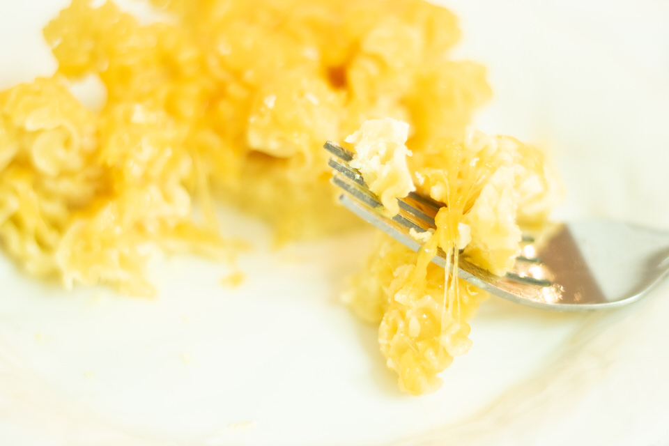 Classic Macaroni and Cheese ~ The Buttered Home