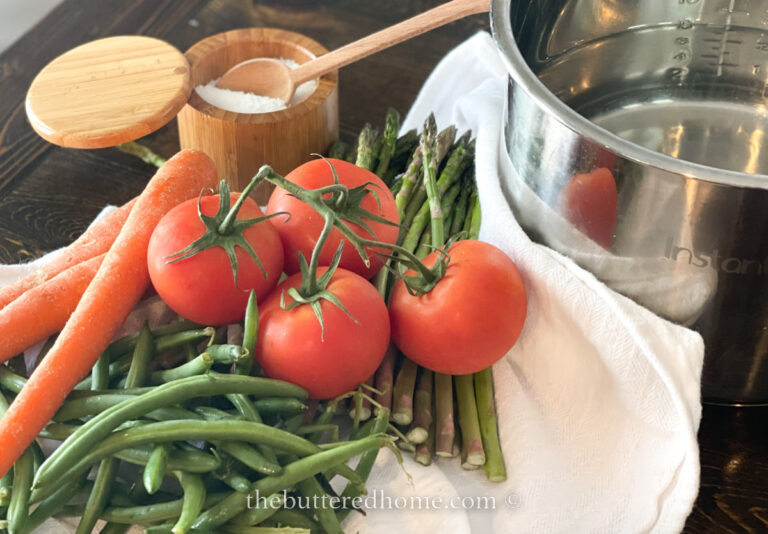 How to Blanch Vegetables to Freeze - The Buttered Home