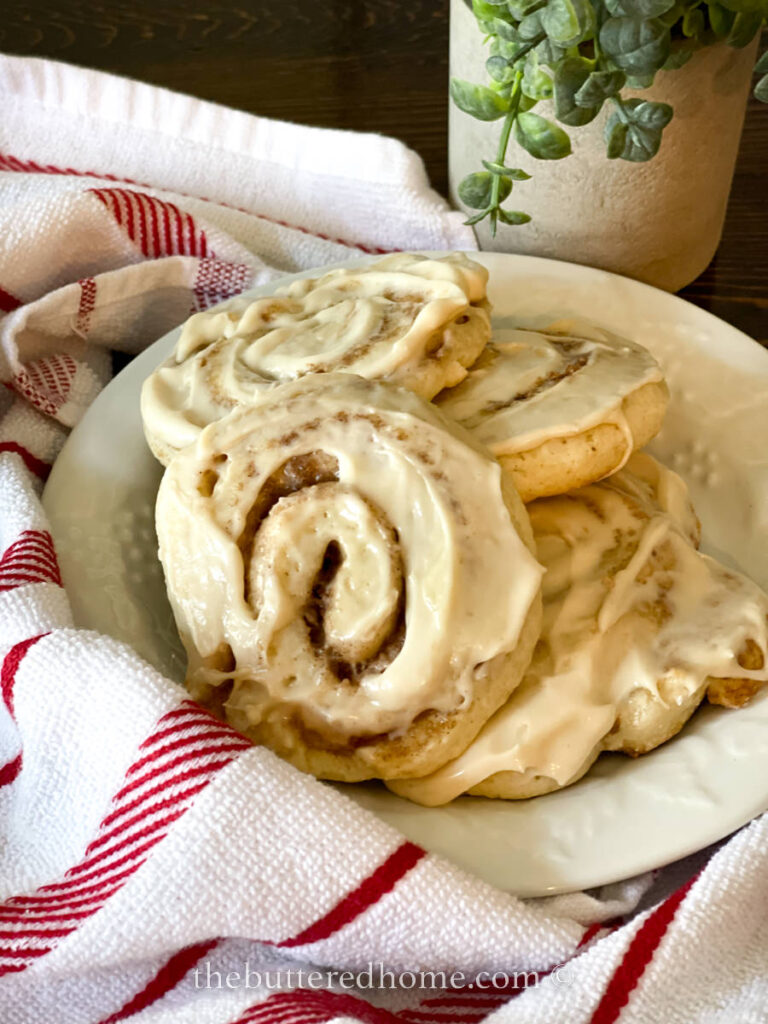 Cinnamon Roll Cookies - The Buttered Home
