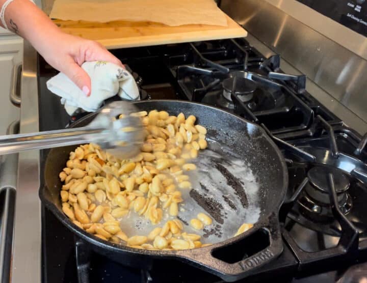 How to Make Spicy Caramelized Peanuts - The Buttered Home