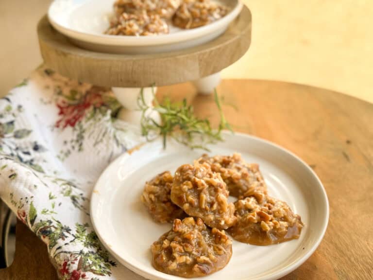 No Bake Drop Praline Pecan Cookies - The Buttered Home